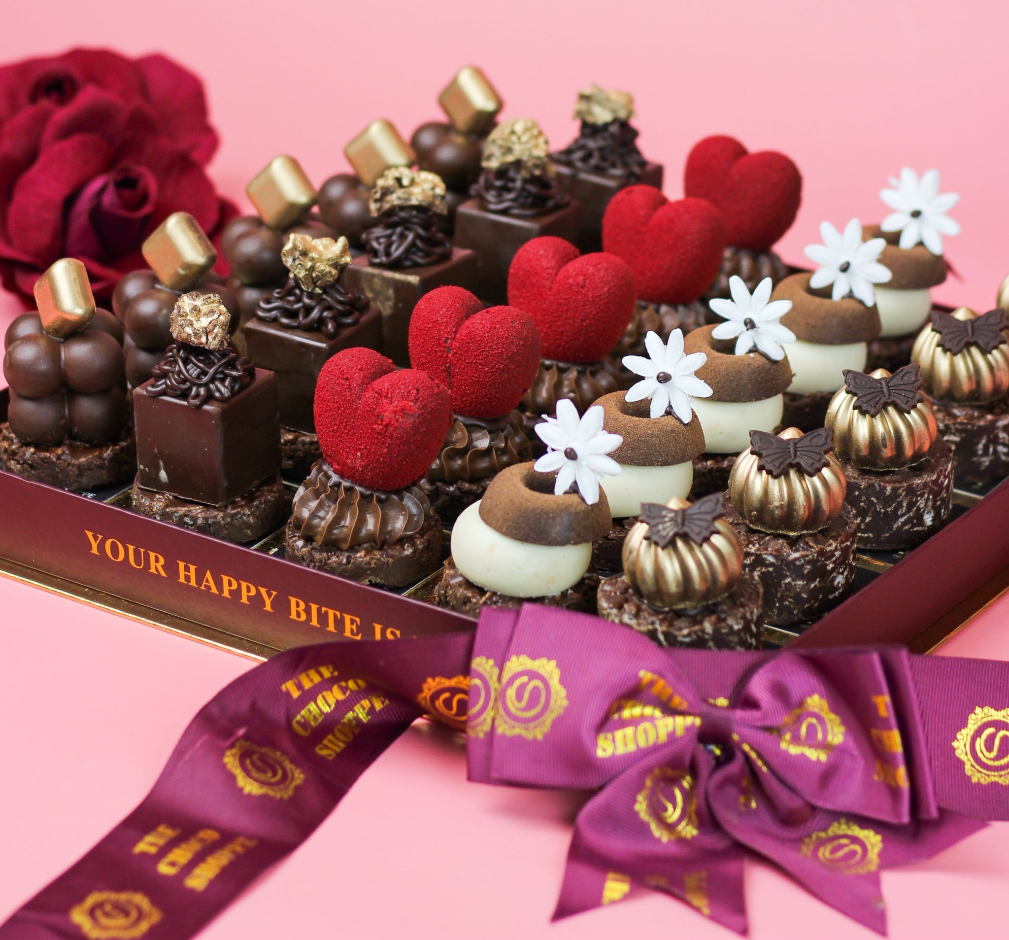 Exquisite Petifore Gift Box – The Choco Shoppe